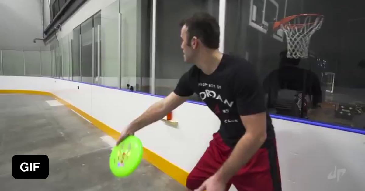 Incredible Frisbee throw at an ice rink. - 9GAG