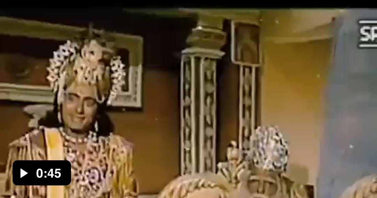 Hari ne bheeshan hunkaar kiya,apna swaroop vistaar kiya-Rashmirathi - 9GAG