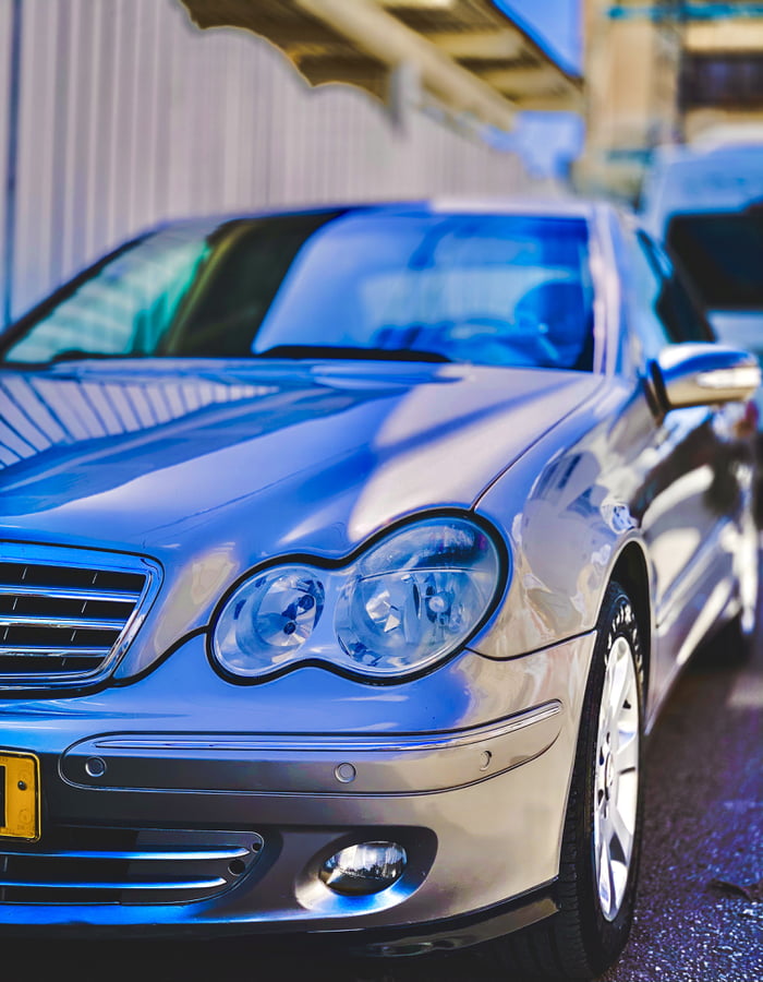 It feels good to drive a Mercedes :D haters gonna hate lol hahaha - 9GAG