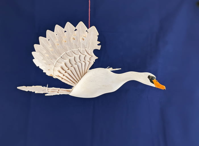 Swan - wood carving - 9GAG