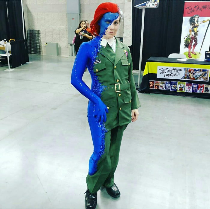Mid transform - that is amazing cosplay - 9GAG