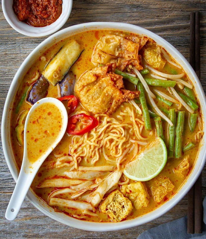 Mie sedap laksa emang rasanya kaya beneran laksa asli, tinggal dikasi ...
