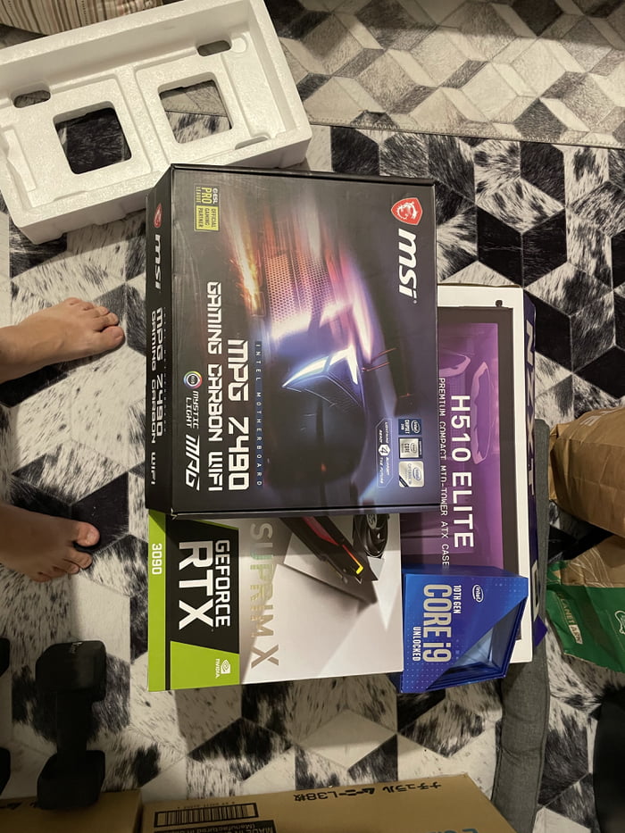 Yay the new pc has arrived - 9GAG