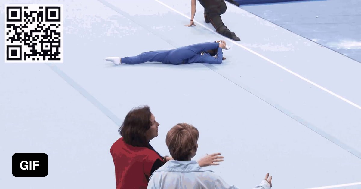 Italian Gymnast Warm up - 9GAG