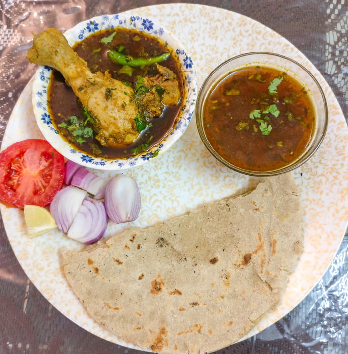 Chicken Curry & Jawar Roti - 9GAG
