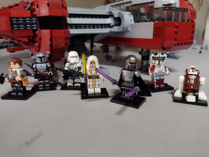 Meet the new crew of the Ebon Hawk. (From left to right) Smuggler ...
