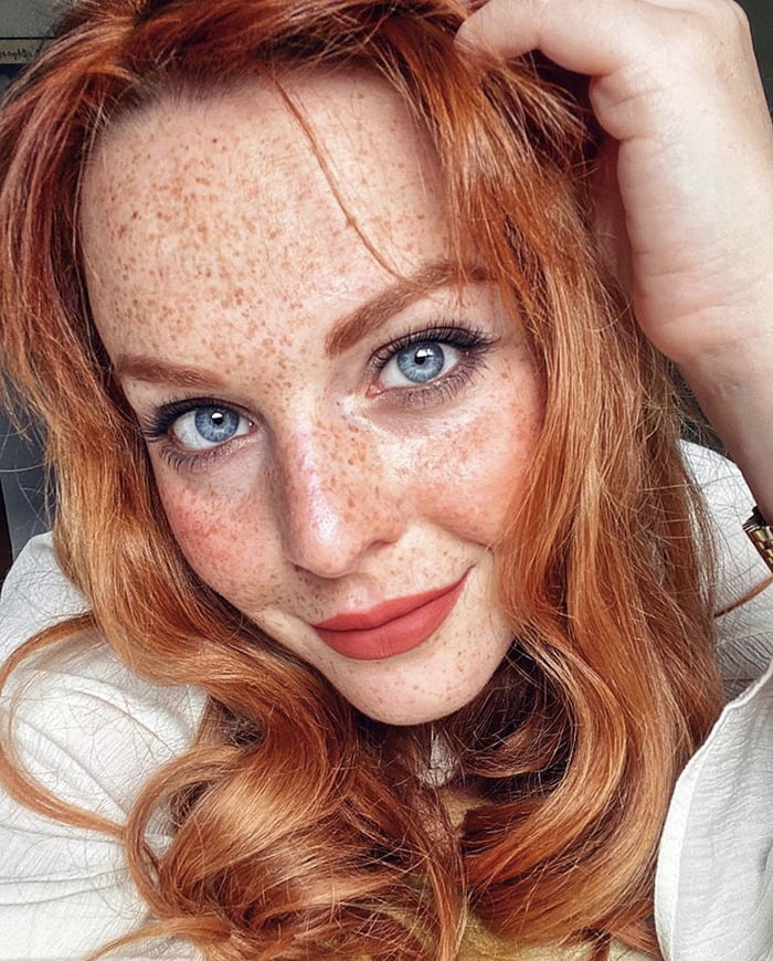 Clio Regina Recinelli - 9GAG