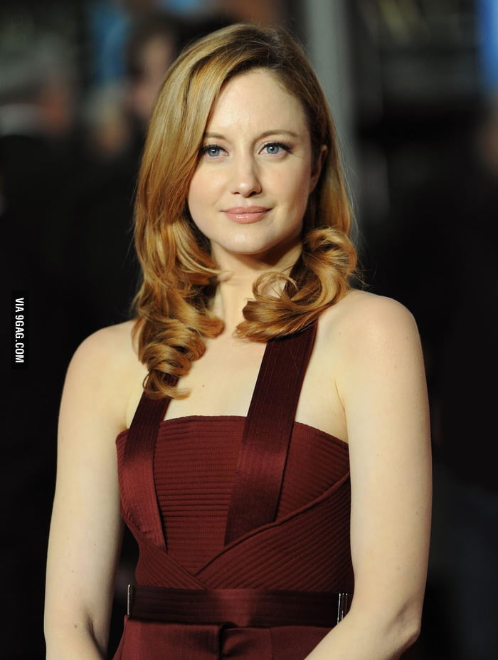 Andrea Riseborough - 9GAG