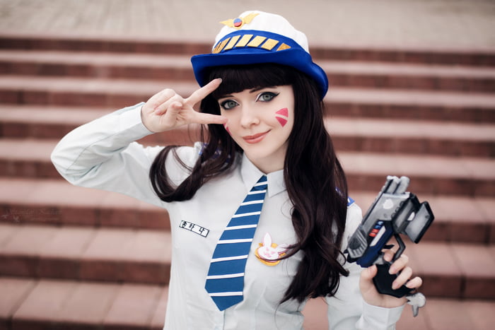 Officer D.Va cosplay by Irina Sabetskaya - 9GAG
