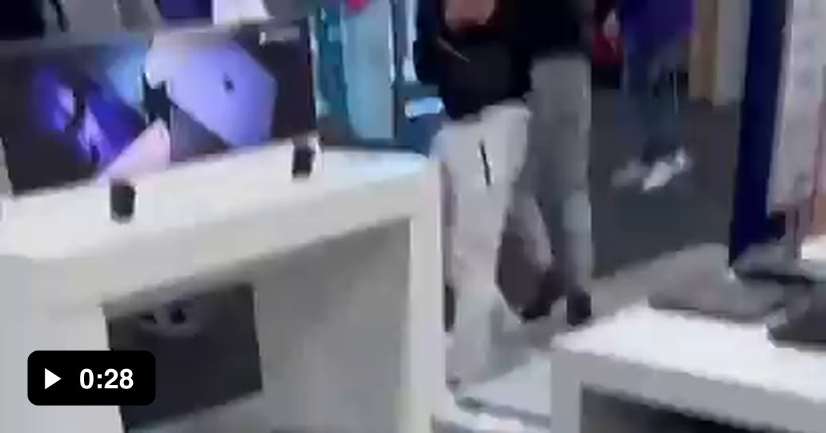 They're getting bold - 9GAG