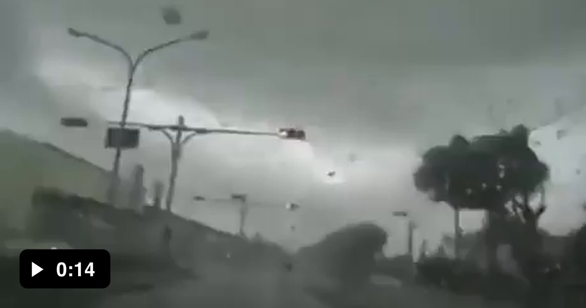 Tornado forms on car while driving - 9GAG