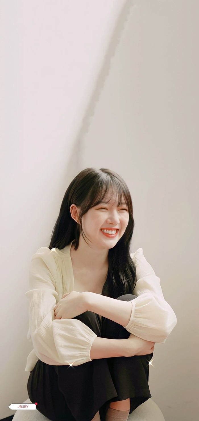 Smiley eyes Yerin - 9GAG