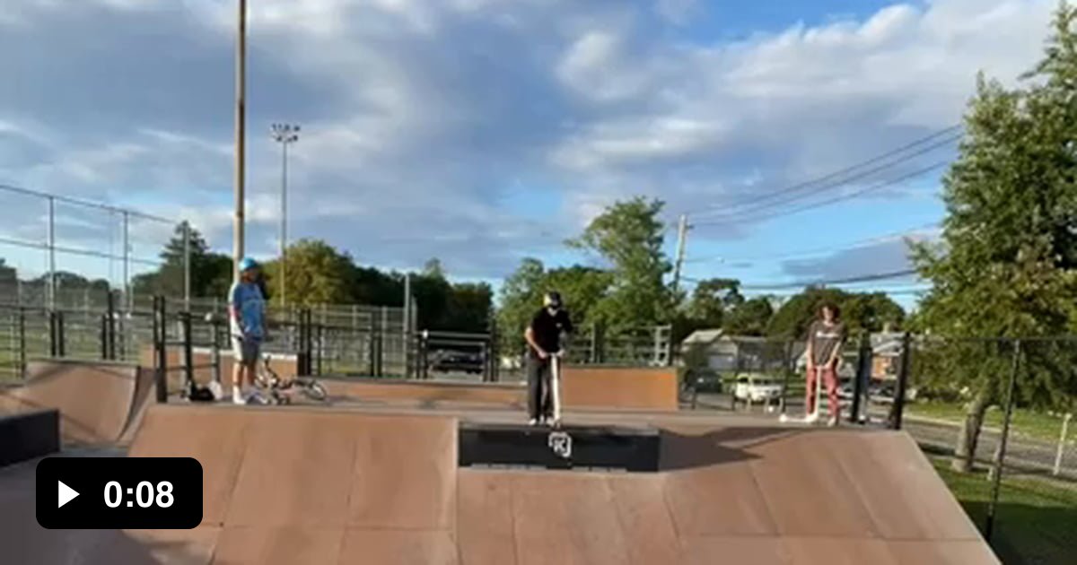 Smooth landing - 9GAG