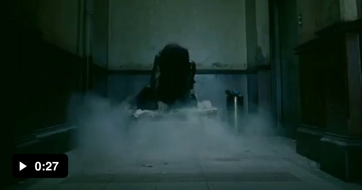 How stunt teams practically simulate running at superspeed - 9GAG