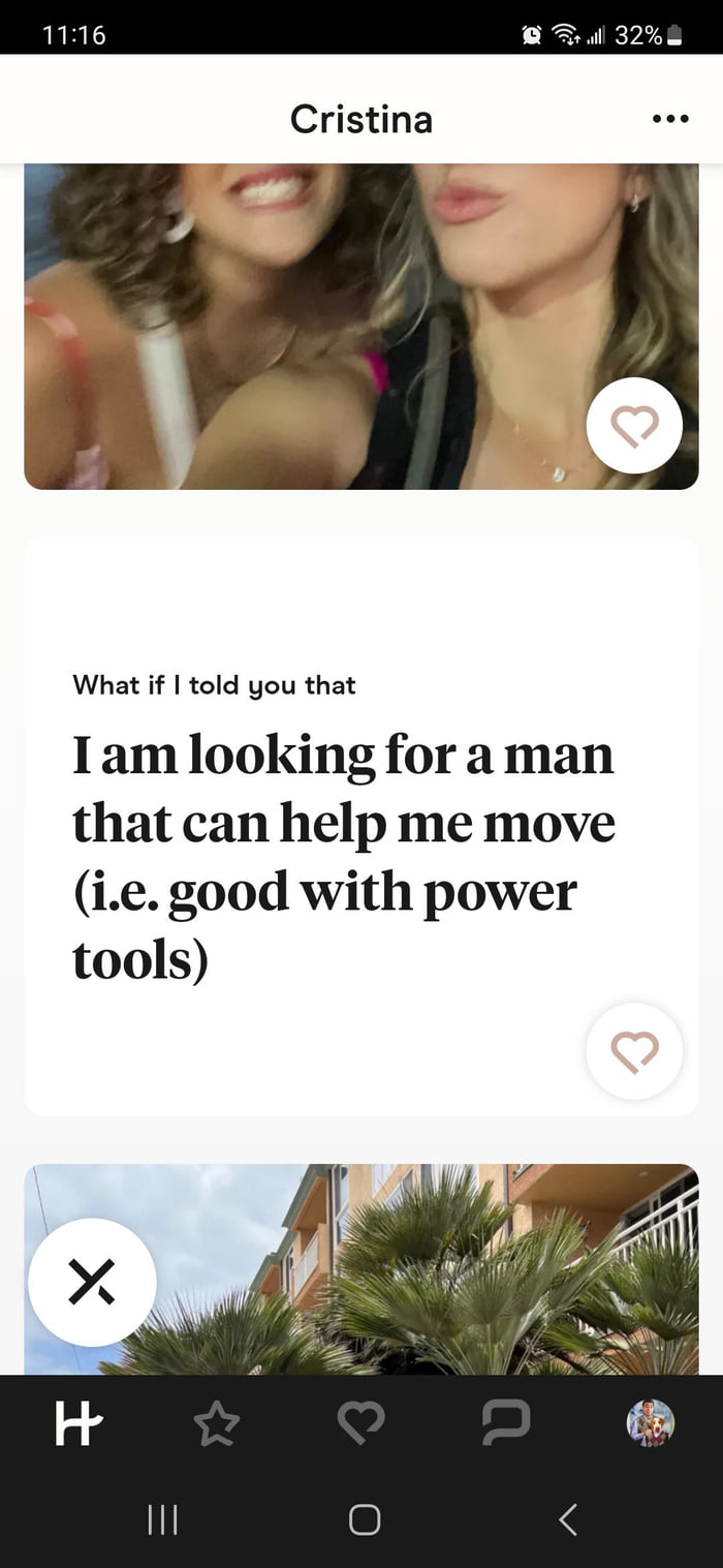 Damn girls don't even try to hide it - 9GAG