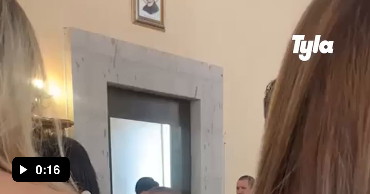 Follow proper dress code - 9GAG