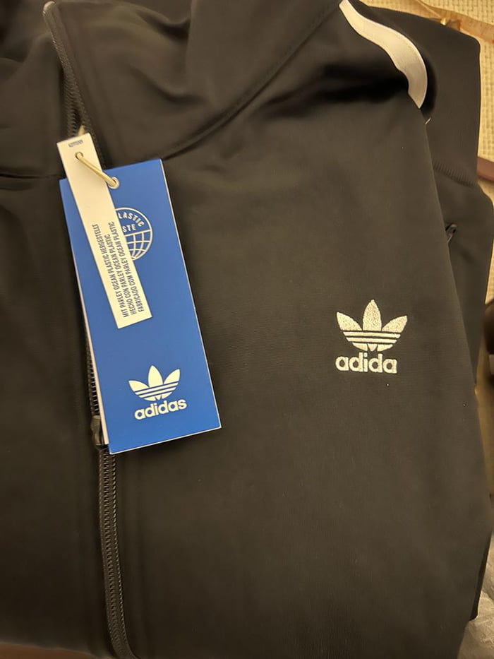 "ADIDA" Adidas jacket is missing an "s" (bought from the official website!) - 9GAG