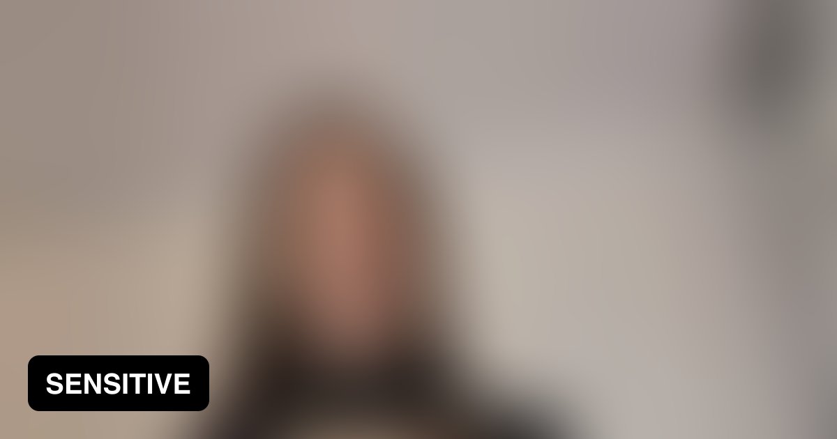 Damn thigh gap... - 9GAG