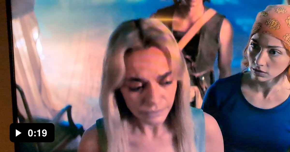 How's both of them pull against each other - 9GAG