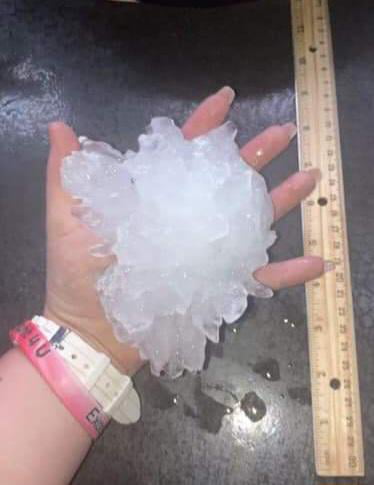 Texas storms produce some killer hail. This storm was 60 thousand feet ...