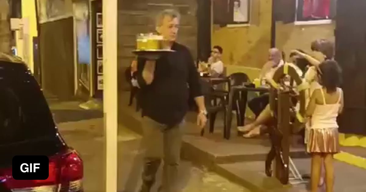 Beer Serving Prank. - 9GAG