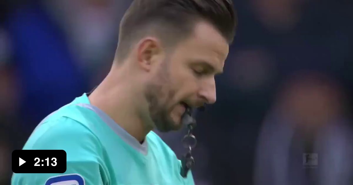 Referee cam and behind the scenes footage of the VAR check of VfL ...