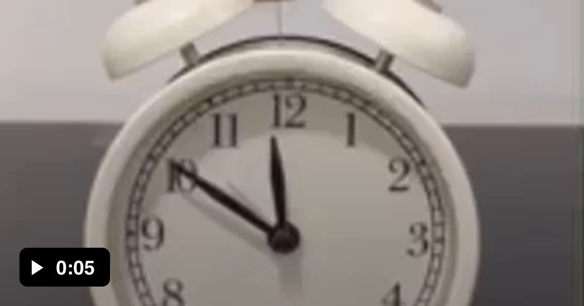 The World’s Most Useless Clock - 9GAG