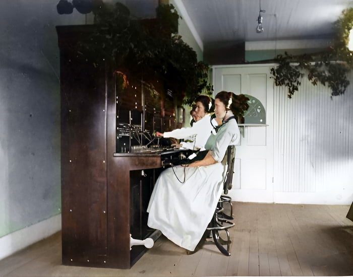 Young women telephone operators working for the first Southwestern ...