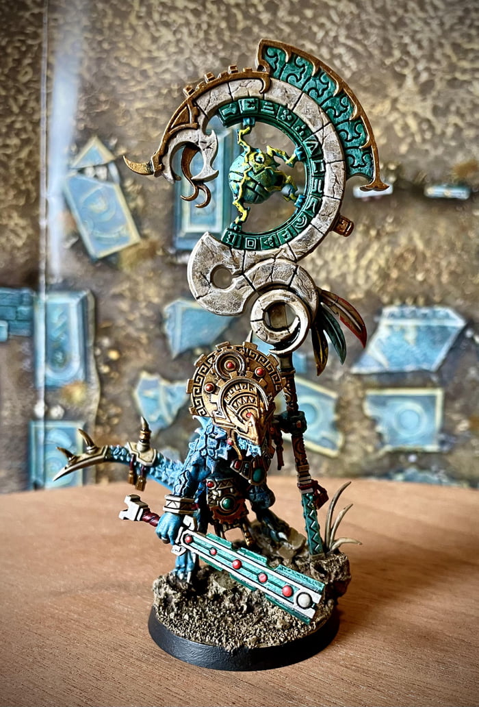 Saurus Astrolith Bearer - 9GAG