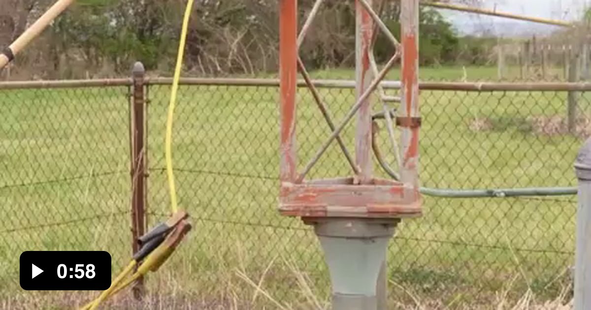 AM broadcast antenna safety. Just don't touch the tower - 9GAG
