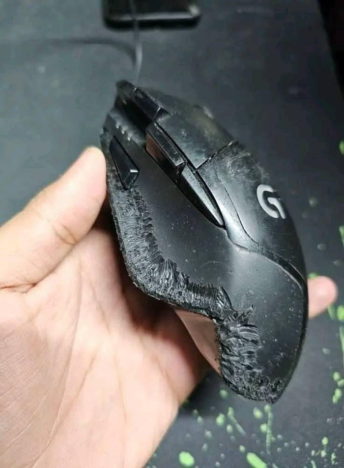 A mouse attacked by mouse - 9GAG