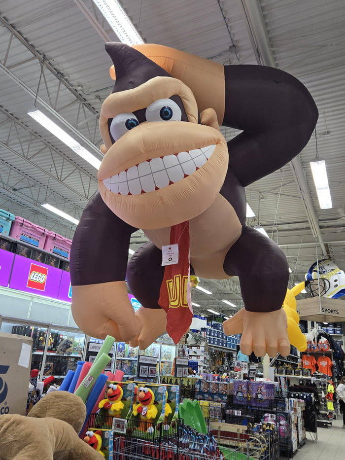 Of a Donkey Kong inflatable at Canadian Tire 👀 🐒 🙈 👑 - 9GAG