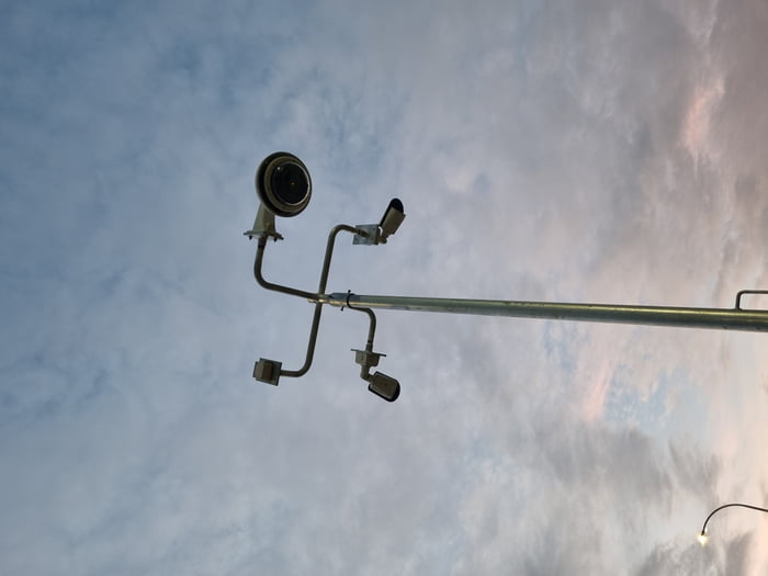 Rate my security camera install.. - 9GAG