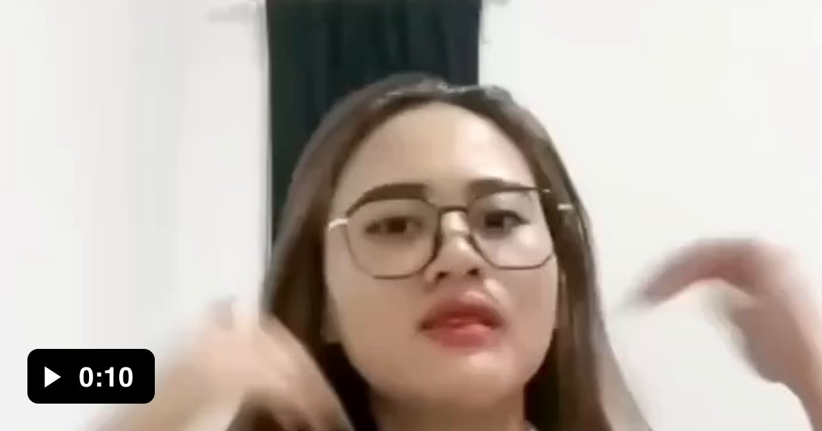 Gapapa, cuma kebuka dikit kok - 9GAG