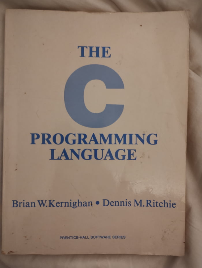 HasAnyoneHeardOfThisBookImLearningANewLanguage - 9GAG