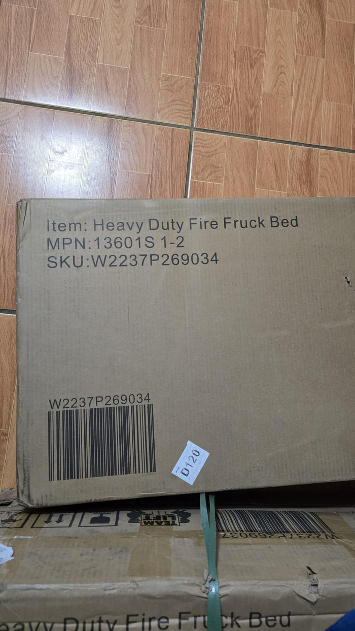 What kind of bed? - 9GAG