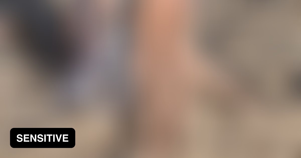 Alexis Ren barely there g-string - 9GAG