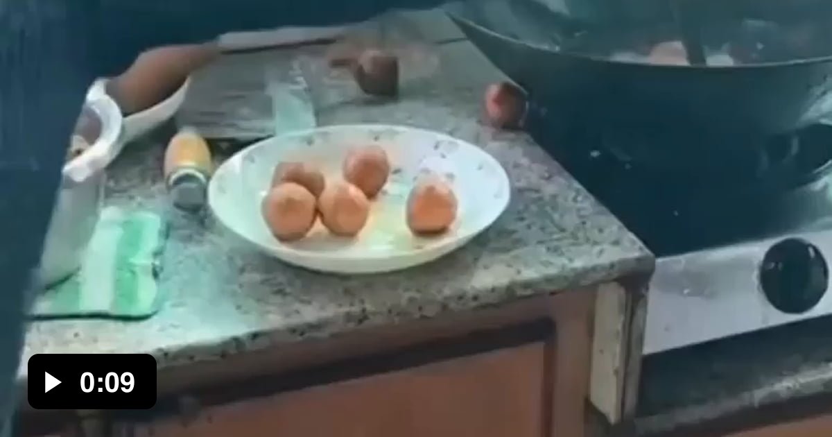 Fried potatoes exploding - 9GAG