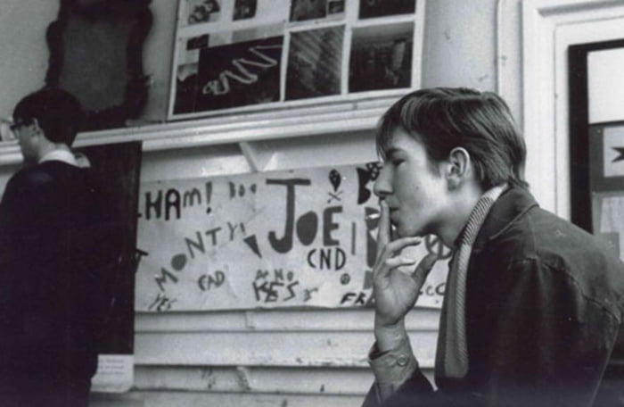 Teenager Alan Rickman At The Latymer Upper School circa 1950s. - 9GAG