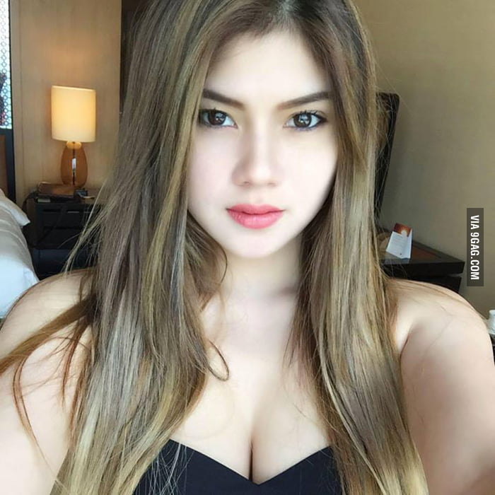 Let me present to you..my crush =D - 9GAG