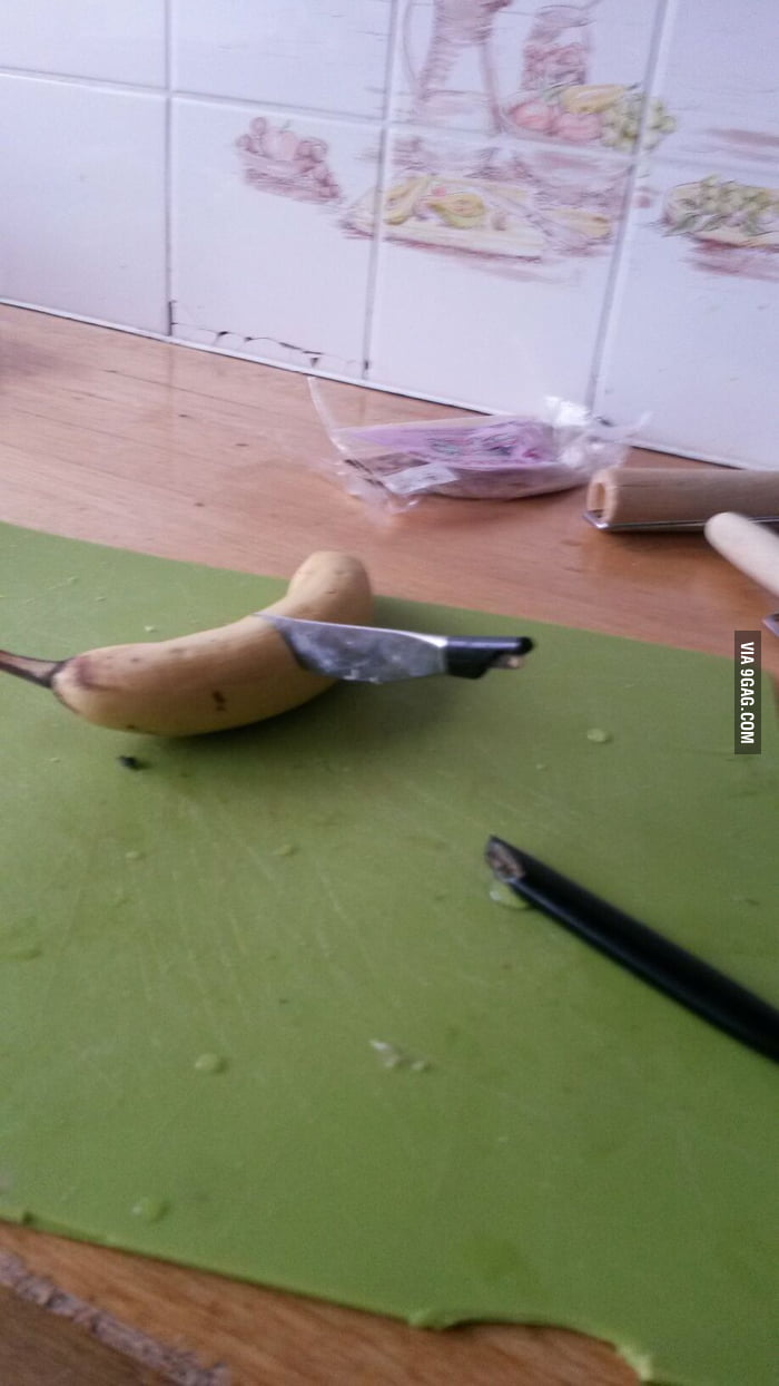 I tried and I lost, the banana won. - 9GAG