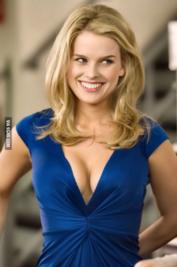 Alice Eve - 9GAG