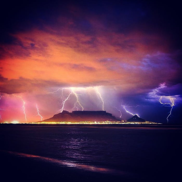 Thunderstorm Cape town Last week - 9GAG