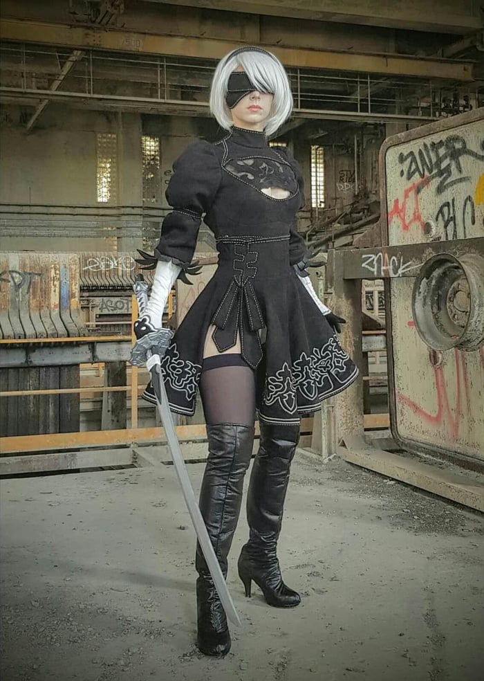 2B from Nier Automata by Enji Night - 9GAG