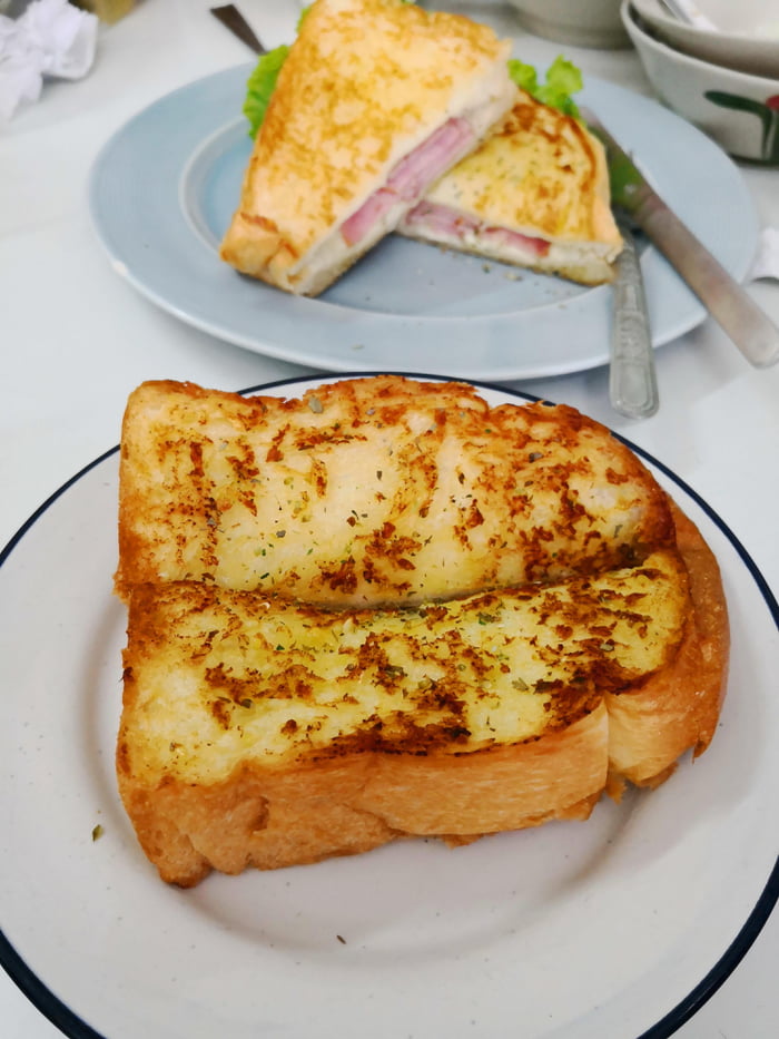 Garlic Bread! - 9GAG