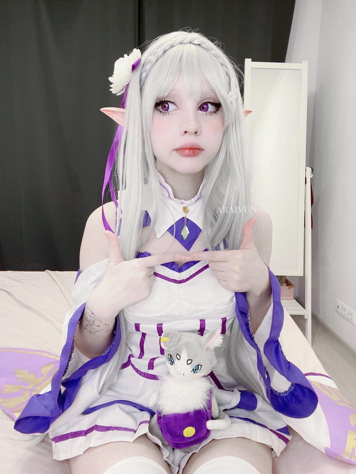 Emilia cosplay by Araivun~ - 9GAG