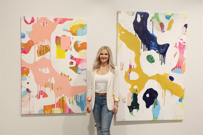 Lotta doesn't work anymore, lotta is an artist. - 9GAG