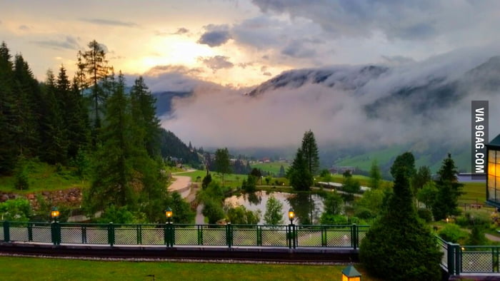 Beautiful Austria - 9GAG
