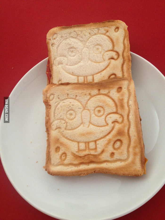 This is some happy toast! - 9GAG