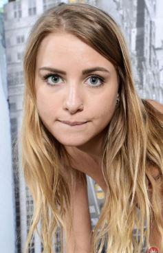 Harley Jameson aaaaand YES she does! - 9GAG